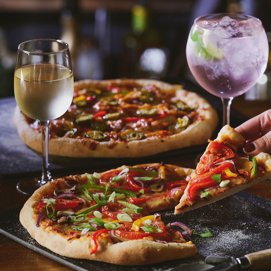 Pizza Pub Restaurant in Hull - The Three Crowns